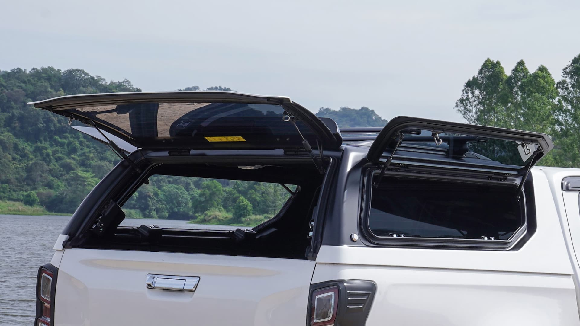 ISUZU D-MAX Extended Cab | Robuuste kracht & comfort